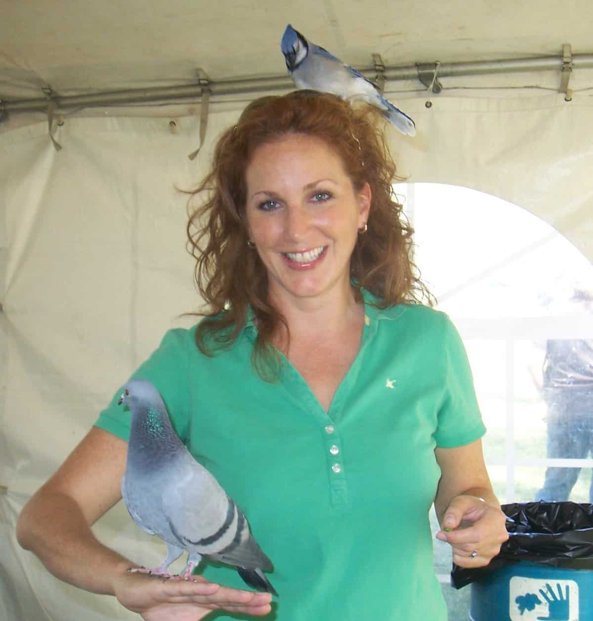 Training a Bird to Station & Its Importance - The Animal Behavior Center
